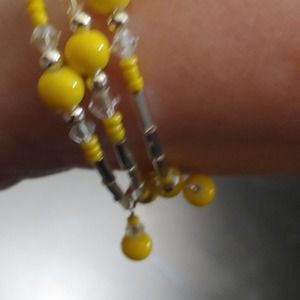 SparklieFiend | Jewelry | Yellow And Silver Beaded Oval Memory Wire ...